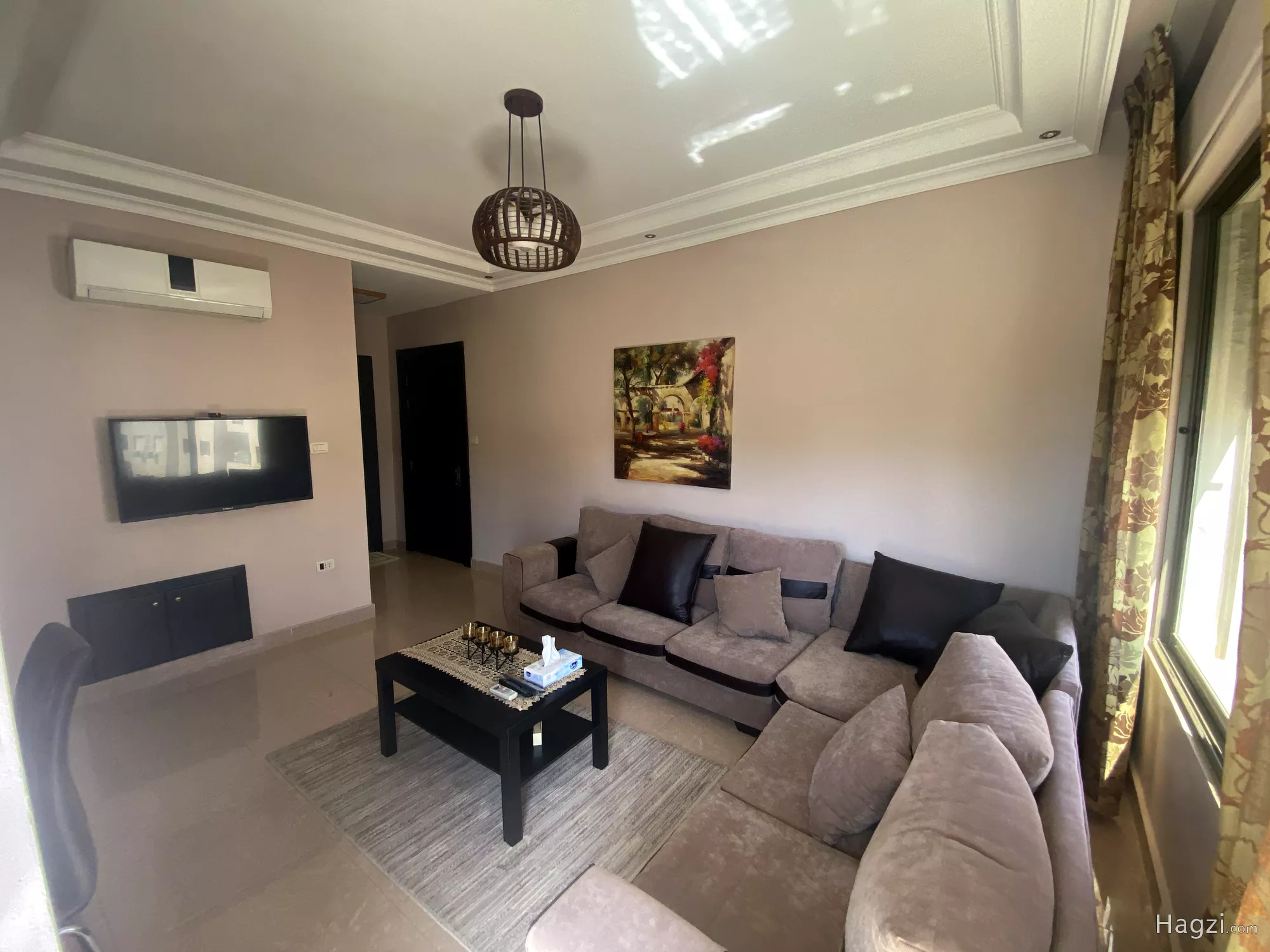 Studio for rent in 7th Circle Amman: Hagzi